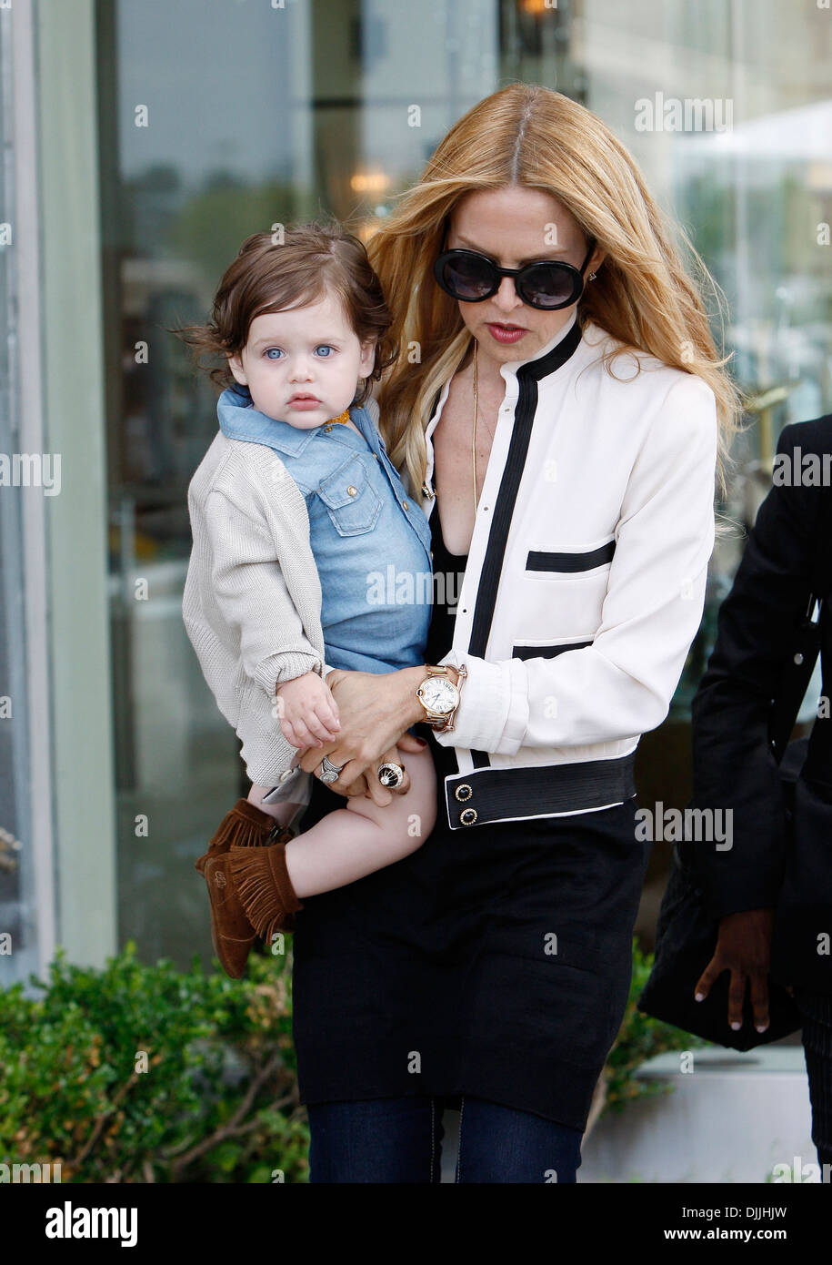 Rachel Zoe Out Son Skylar Stock Photos & Rachel Zoe Out Son Skylar ...