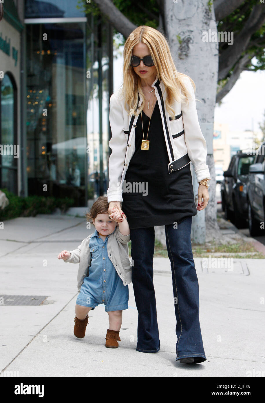Rachel Zoe Out Son Skylar Stock Photos & Rachel Zoe Out Son Skylar ...