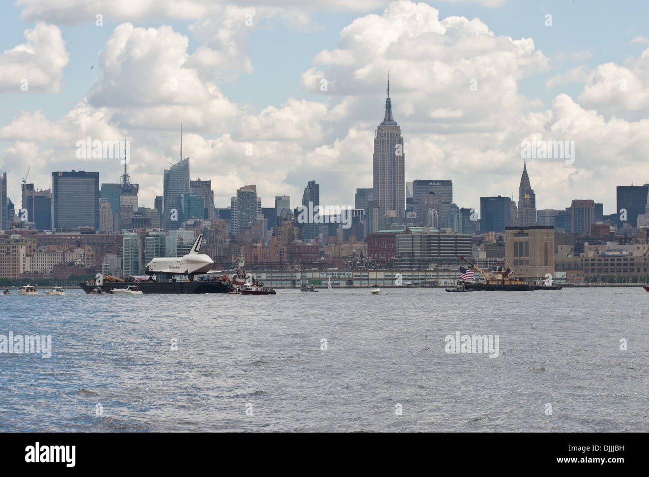 The NASA space shuttle prototype Enterprise sails Up Hudson River with ...