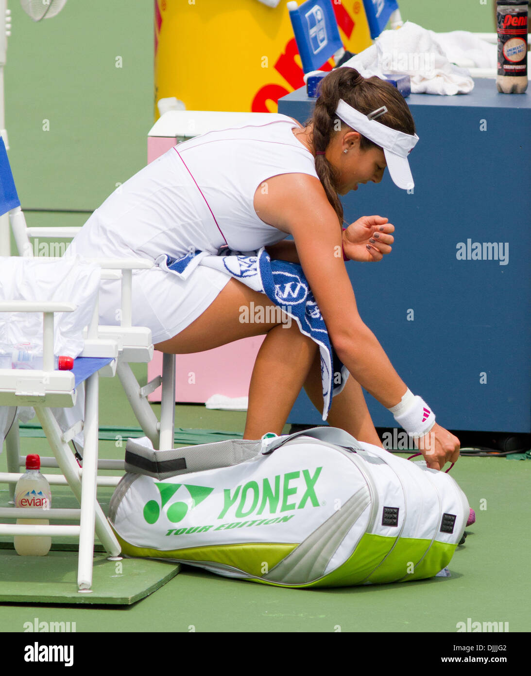 Aug 14, 2010 - Cincinnati, Ohio, U.S. - ANA IVANOVIC grimaces in pain ...
