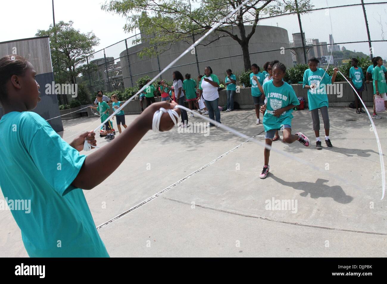 Jump rope contest hi-res stock photography and images - Alamy
