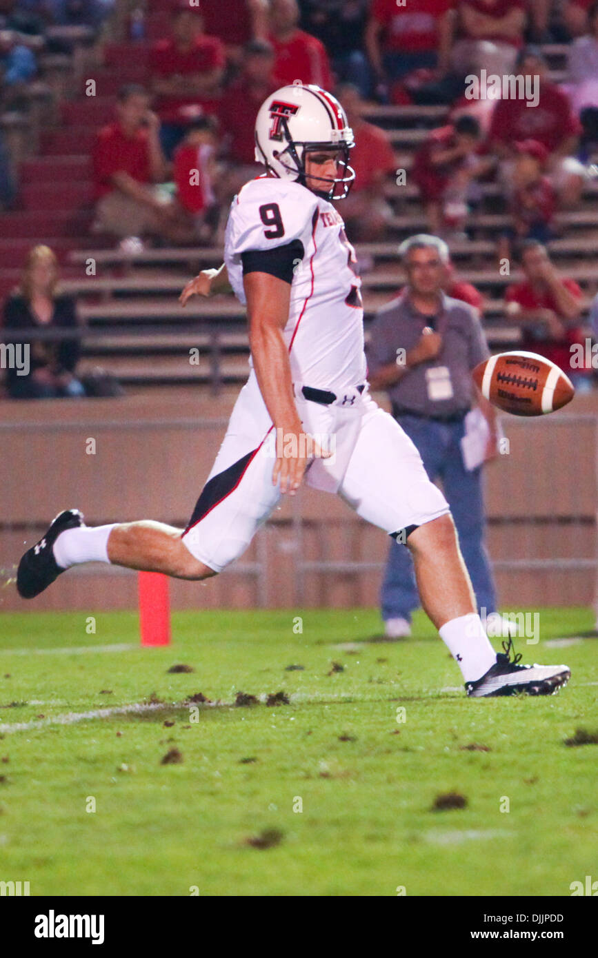 Texas tech punter jonathan lacour hi-res stock photography and images ...