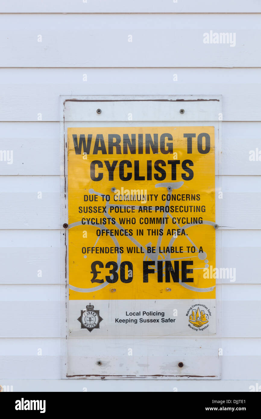 Animal fine penalty sign signage sussex hi-res stock photography and ...