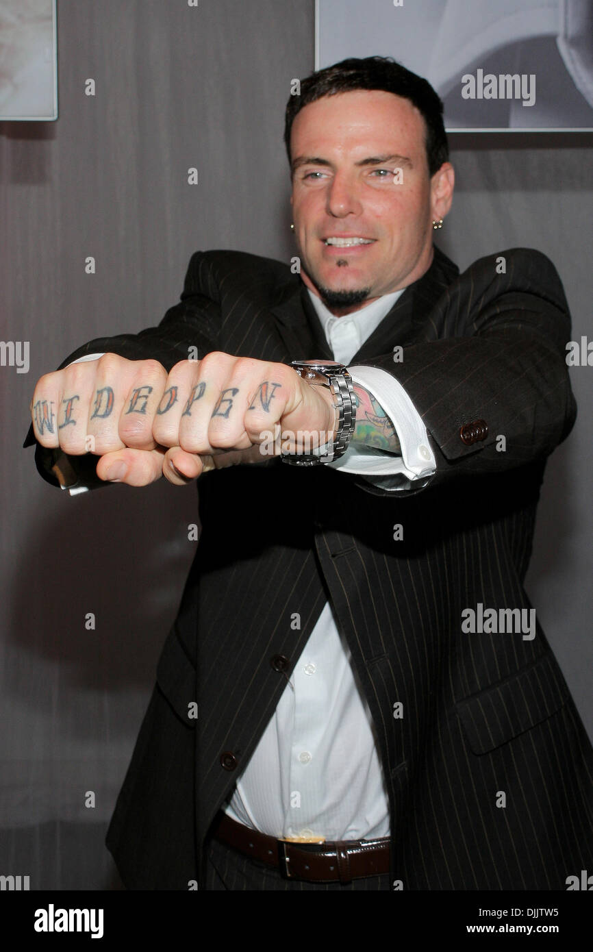 Rob van winkle hi-res stock photography and images - Alamy
