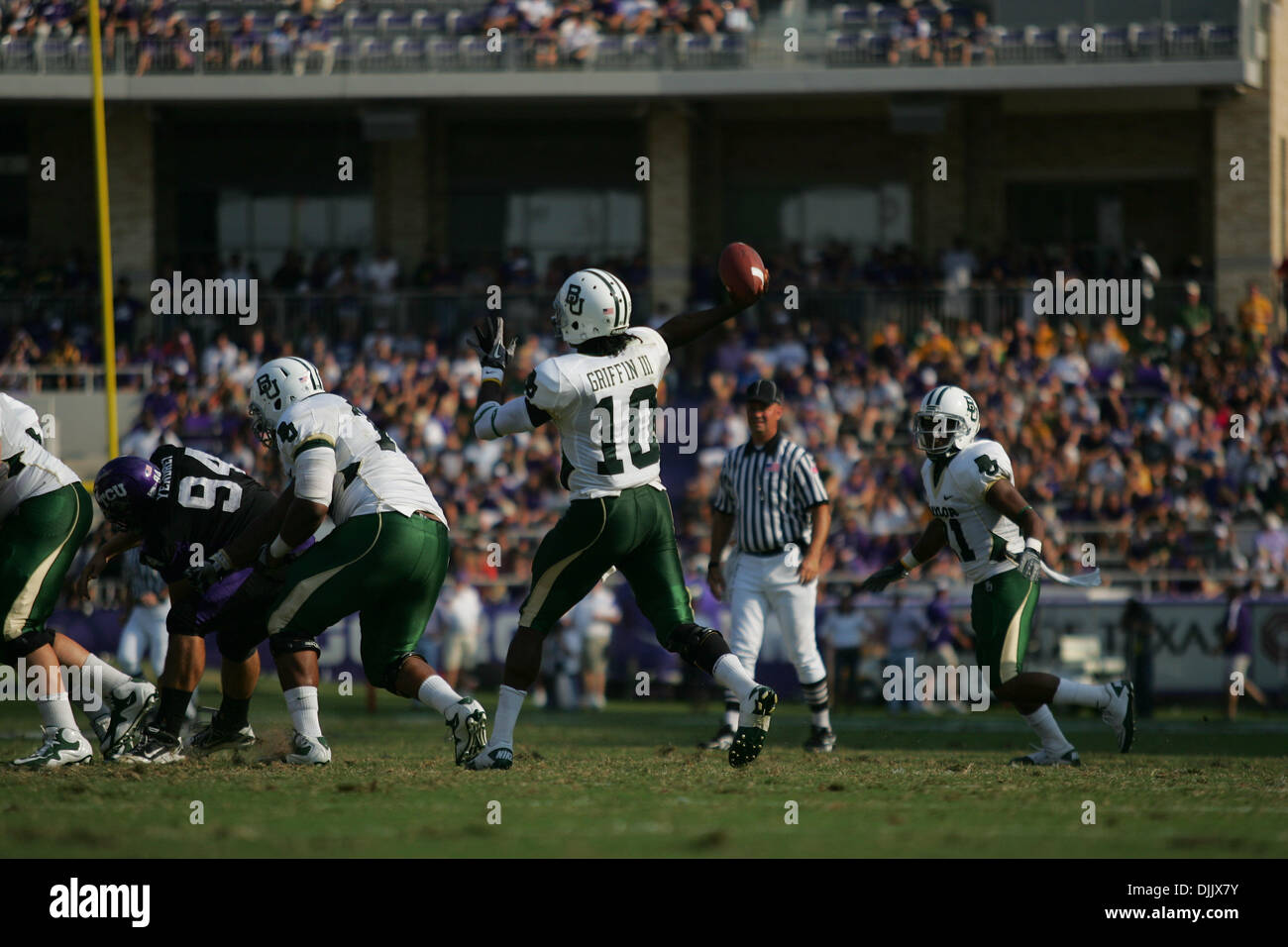 Carter robert baylor hi-res stock photography and images - Alamy