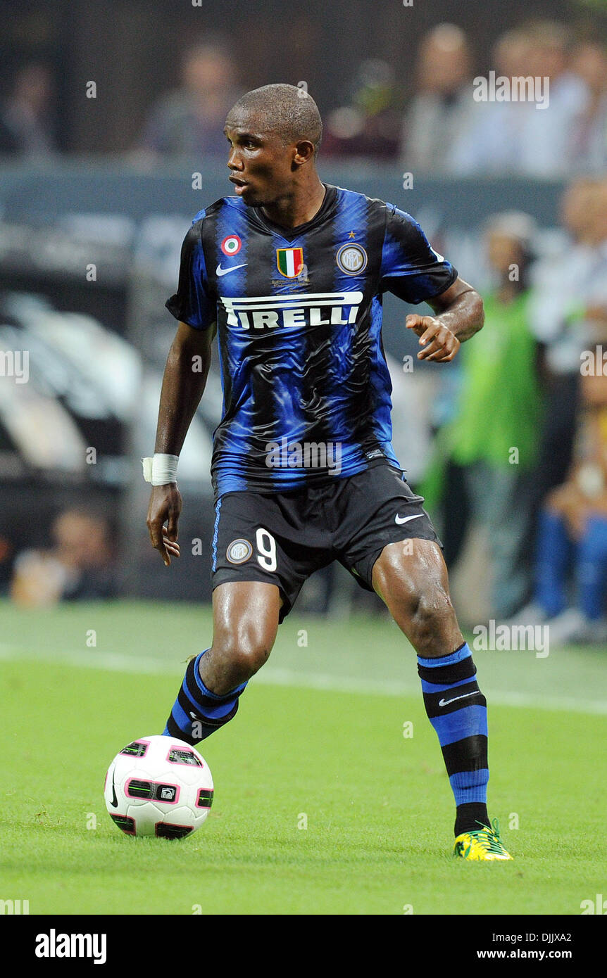 San siro samuel etoo hi-res stock photography and images - Alamy