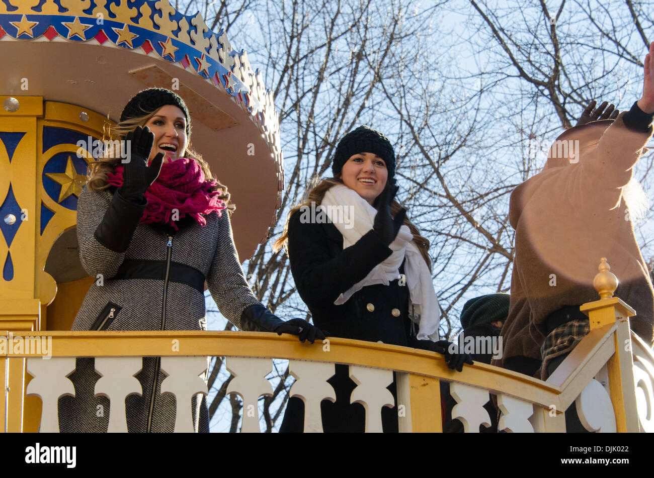 Duck parade hi-res stock photography and images - Alamy