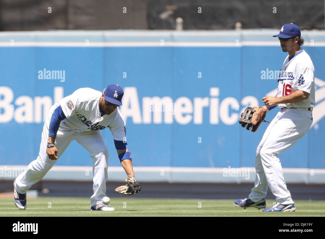 Dodger's stadium infield hi-res stock photography and images - Alamy