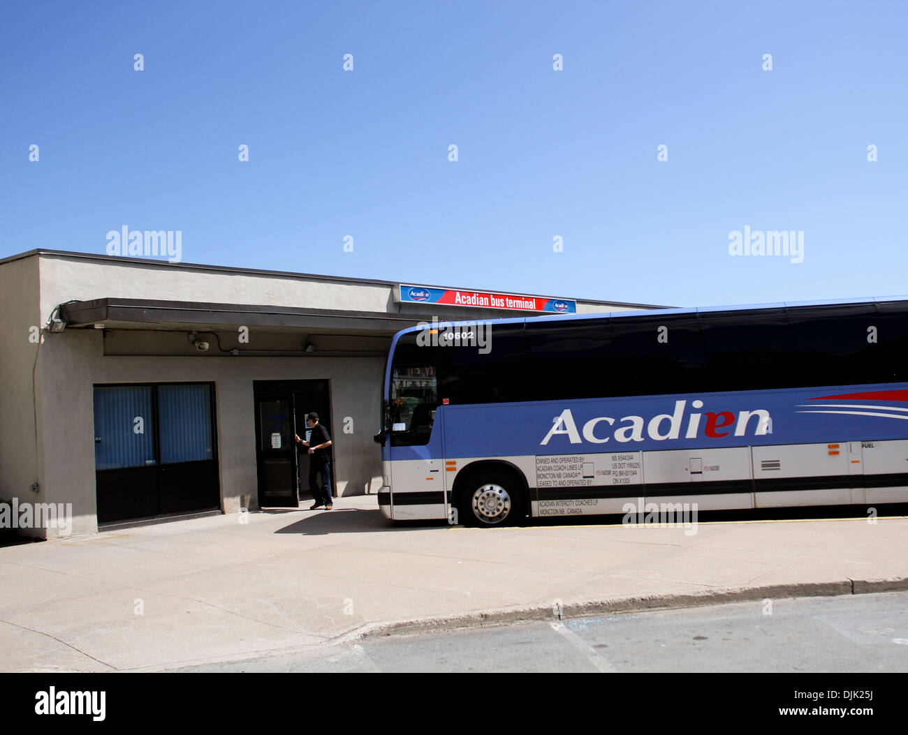 Halifax bus service hi-res stock photography and images - Alamy