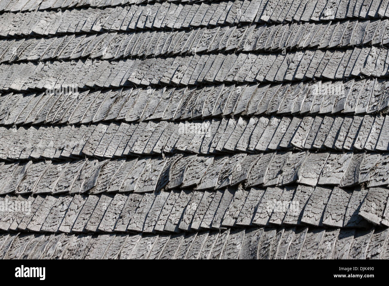 Bamboo straw roof top hi-res stock photography and images - Alamy