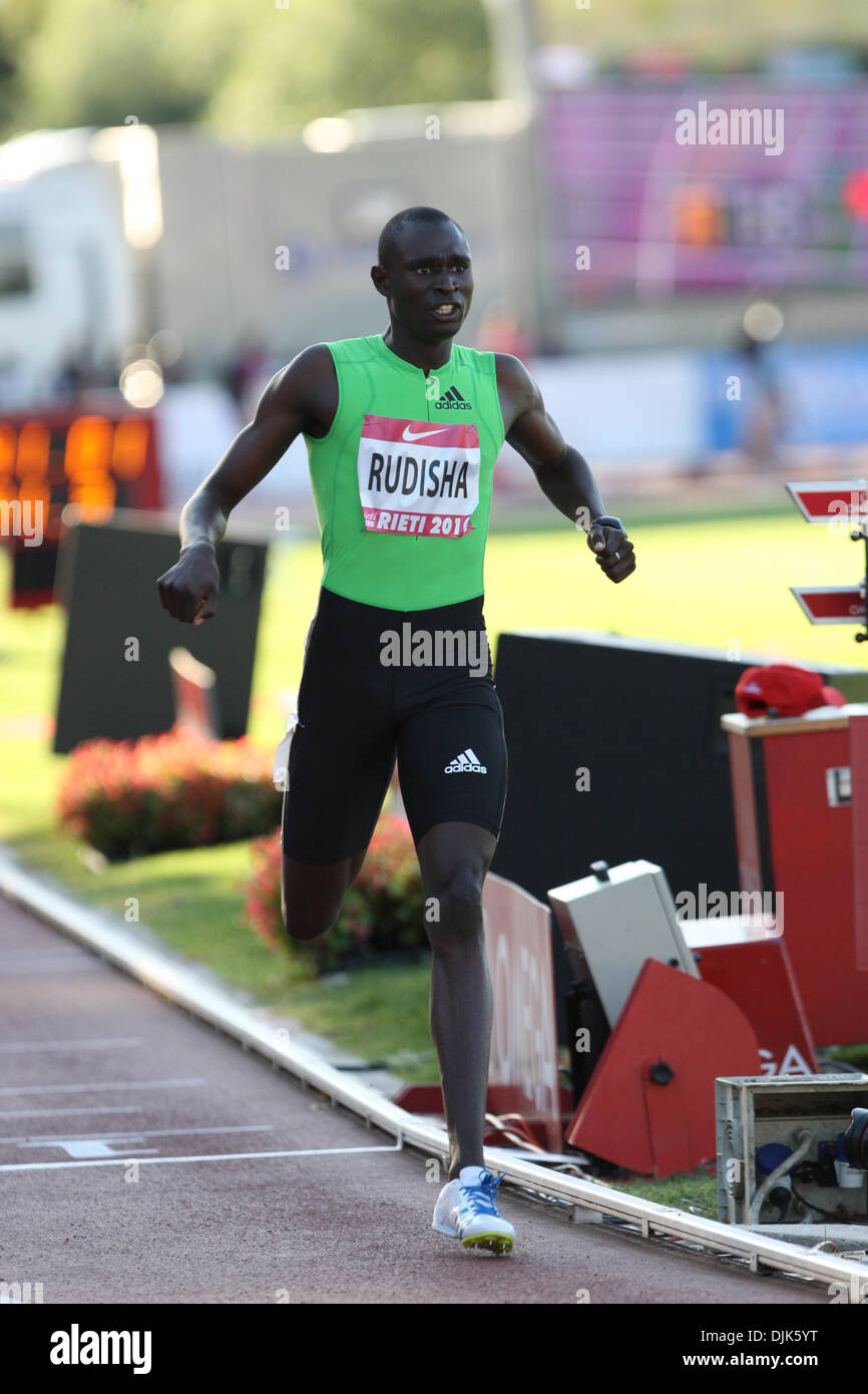 Aug. 29, 2010 - Rieti, Italy - American runner Chris Solinsky attempt ...