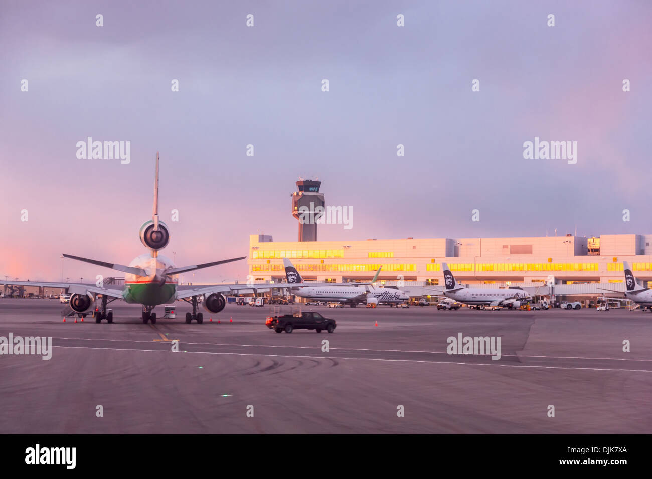 Anchorage airport terminal hi-res stock photography and images - Alamy