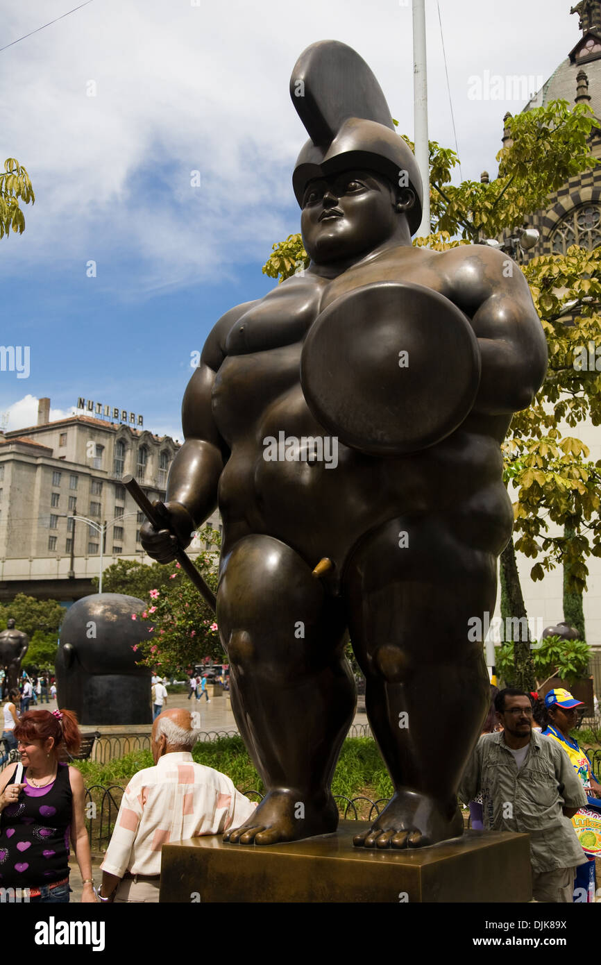 Sculpture fernando botero plaza de hi-res stock photography and images ...