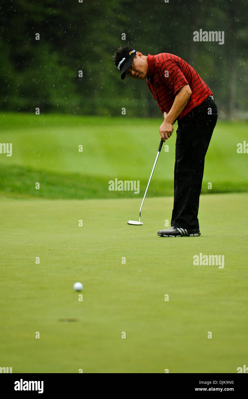 Charlie Norton Stock Photos & Charlie Norton Stock Images - Alamy