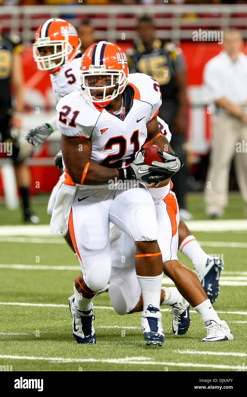 Illinois fighting illini running back hi-res stock photography and ...