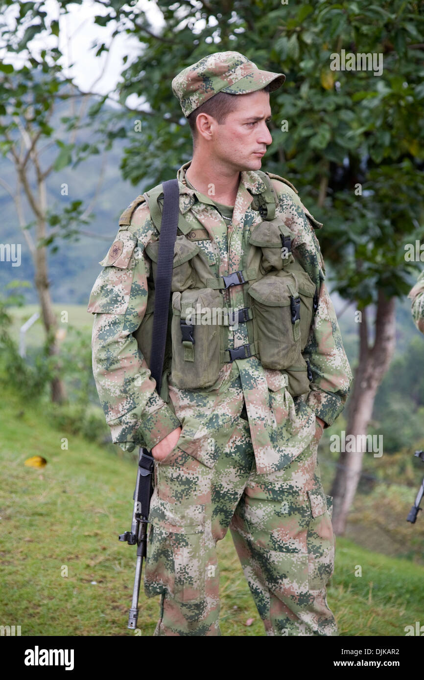 Colombian military uniform hi-res stock photography and images - Alamy