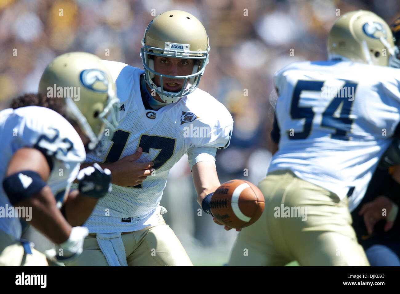 Uc berkeley california memorial stadium hi-res stock photography and ...