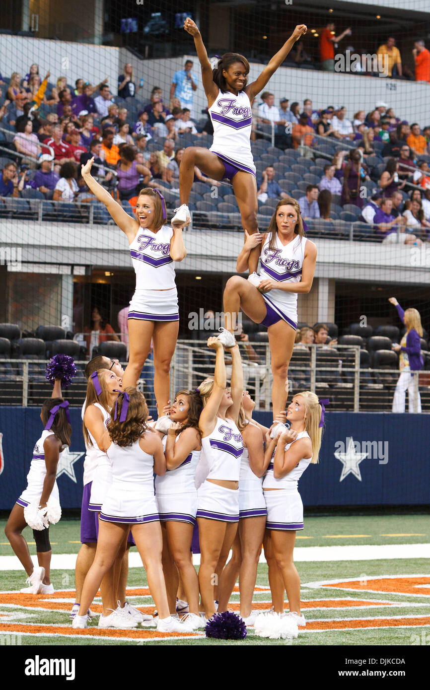 Tcu cheerleaders hi-res stock photography and images - Alamy