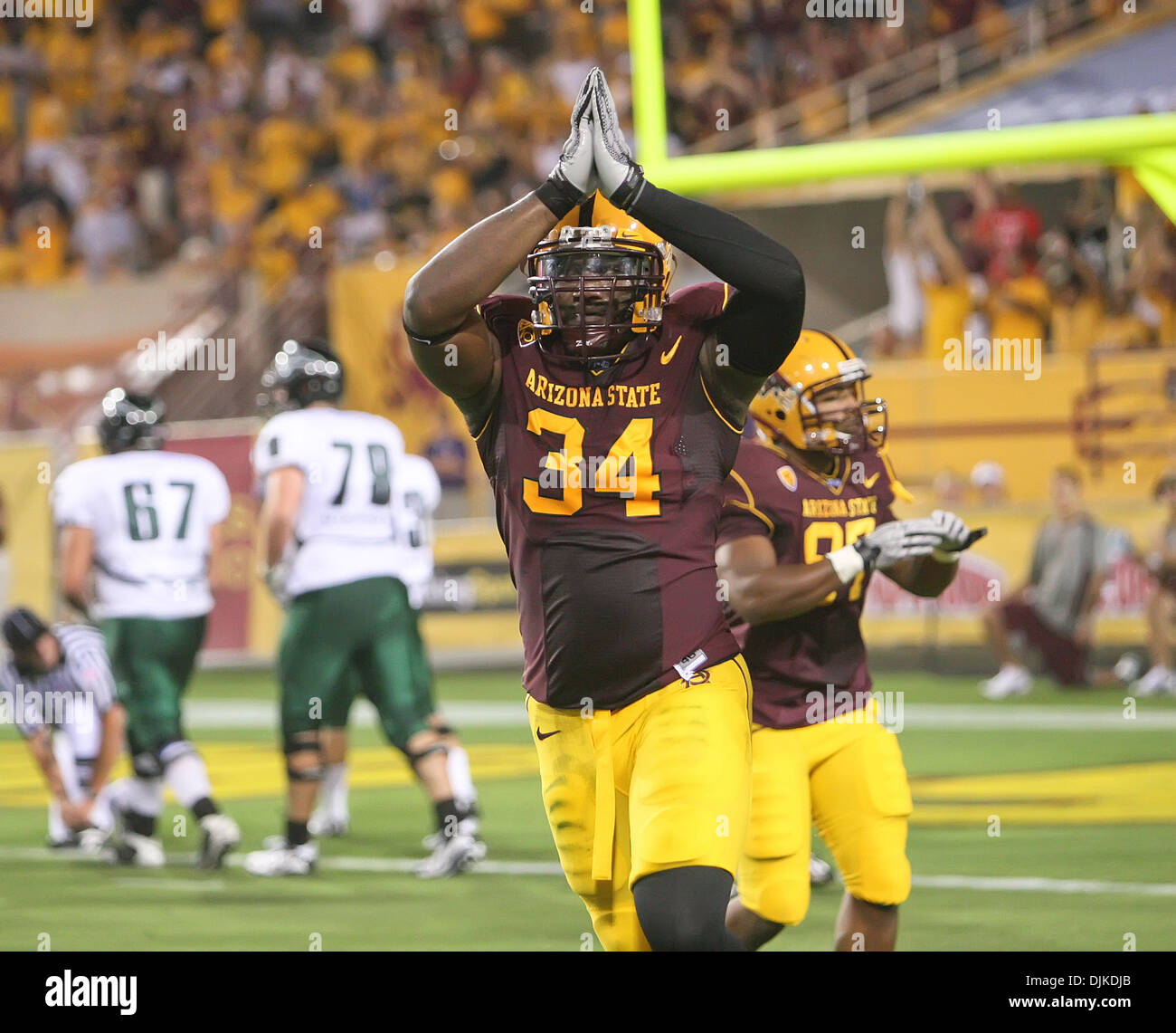 Hand motions hi-res stock photography and images - Alamy