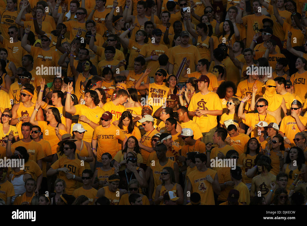 Sept. 4, 2010 - Tempe, Arizona, United States of America - ASU students ...