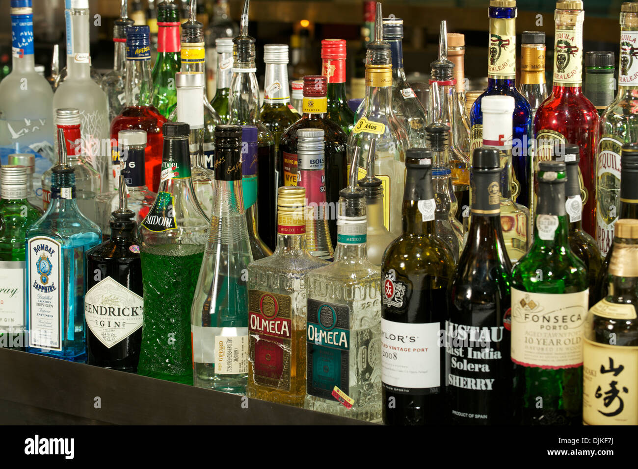 Fancy alcoholic beverage hi-res stock photography and images - Alamy