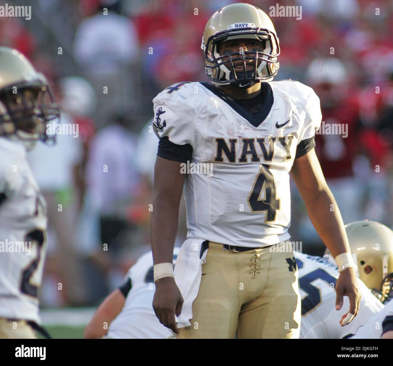Navy quarterback hi-res stock photography and images - Alamy