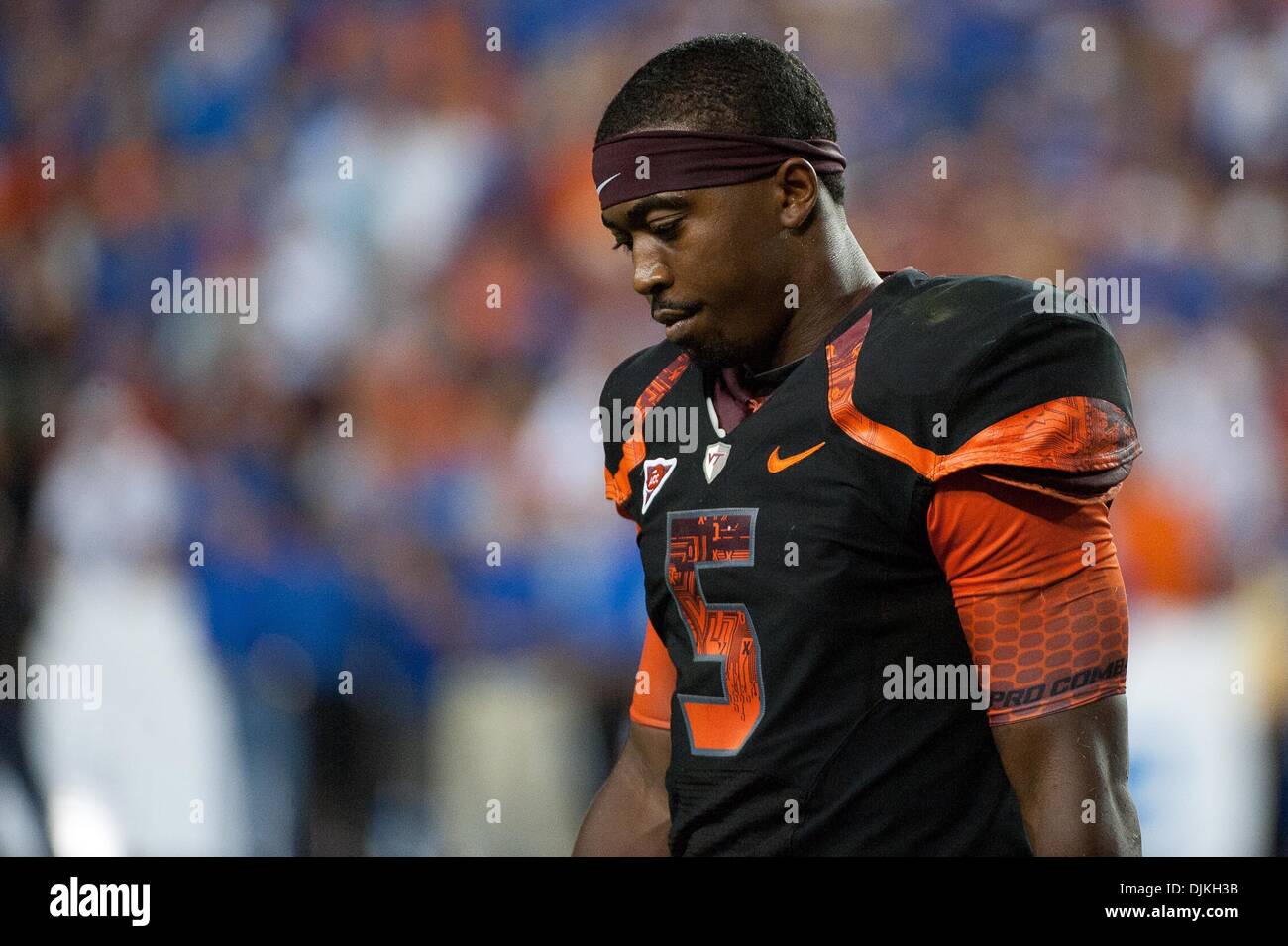 Tyrod taylor walks hi-res stock photography and images - Alamy