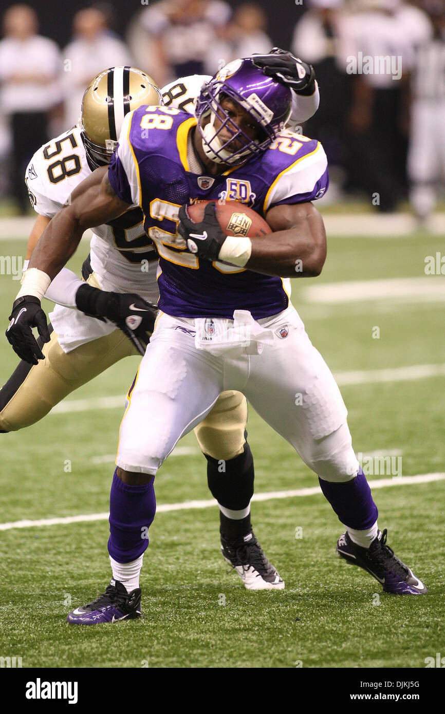 Adrian Peterson Running