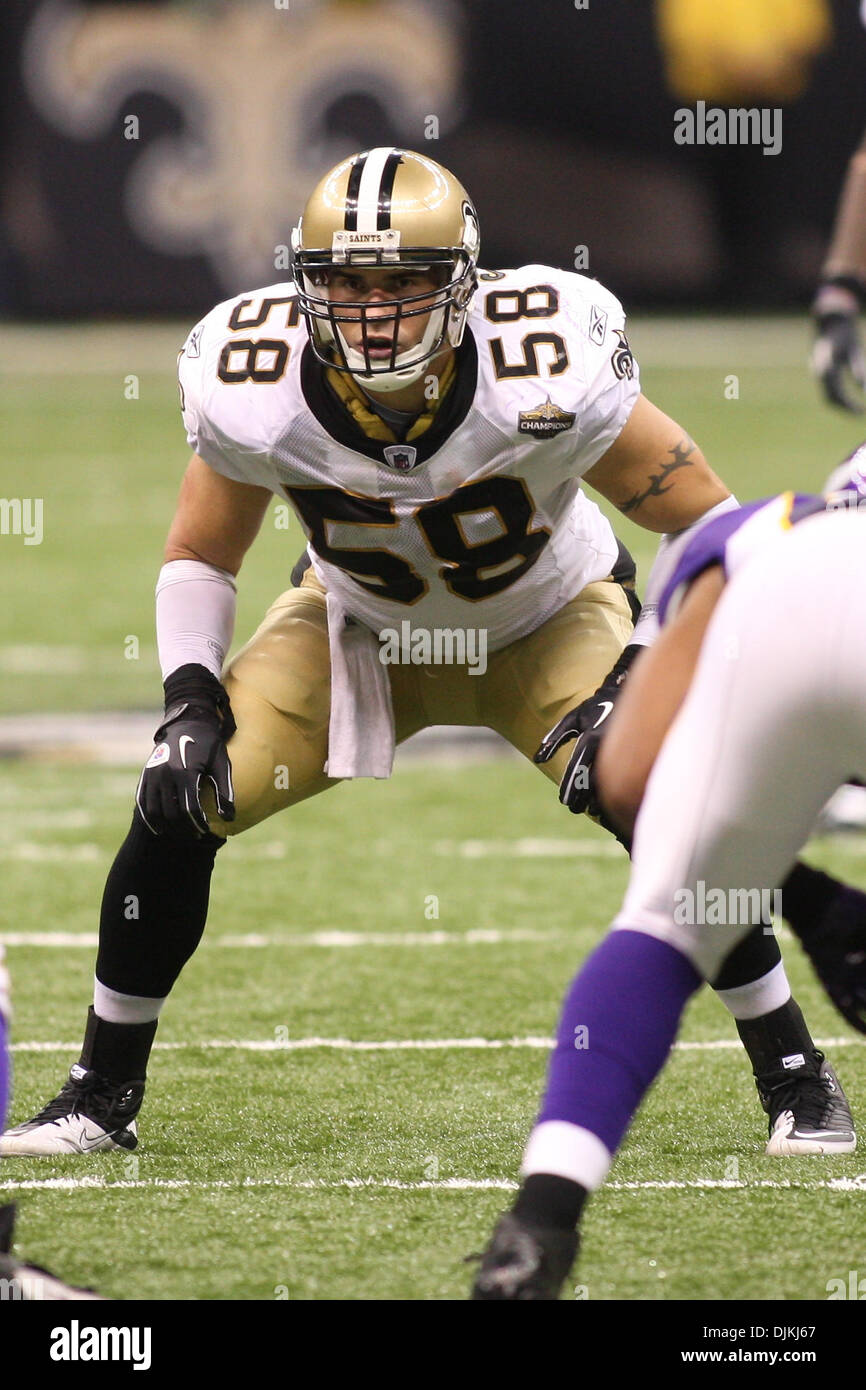 New orleans saints linebacker scott hi-res stock photography and images ...