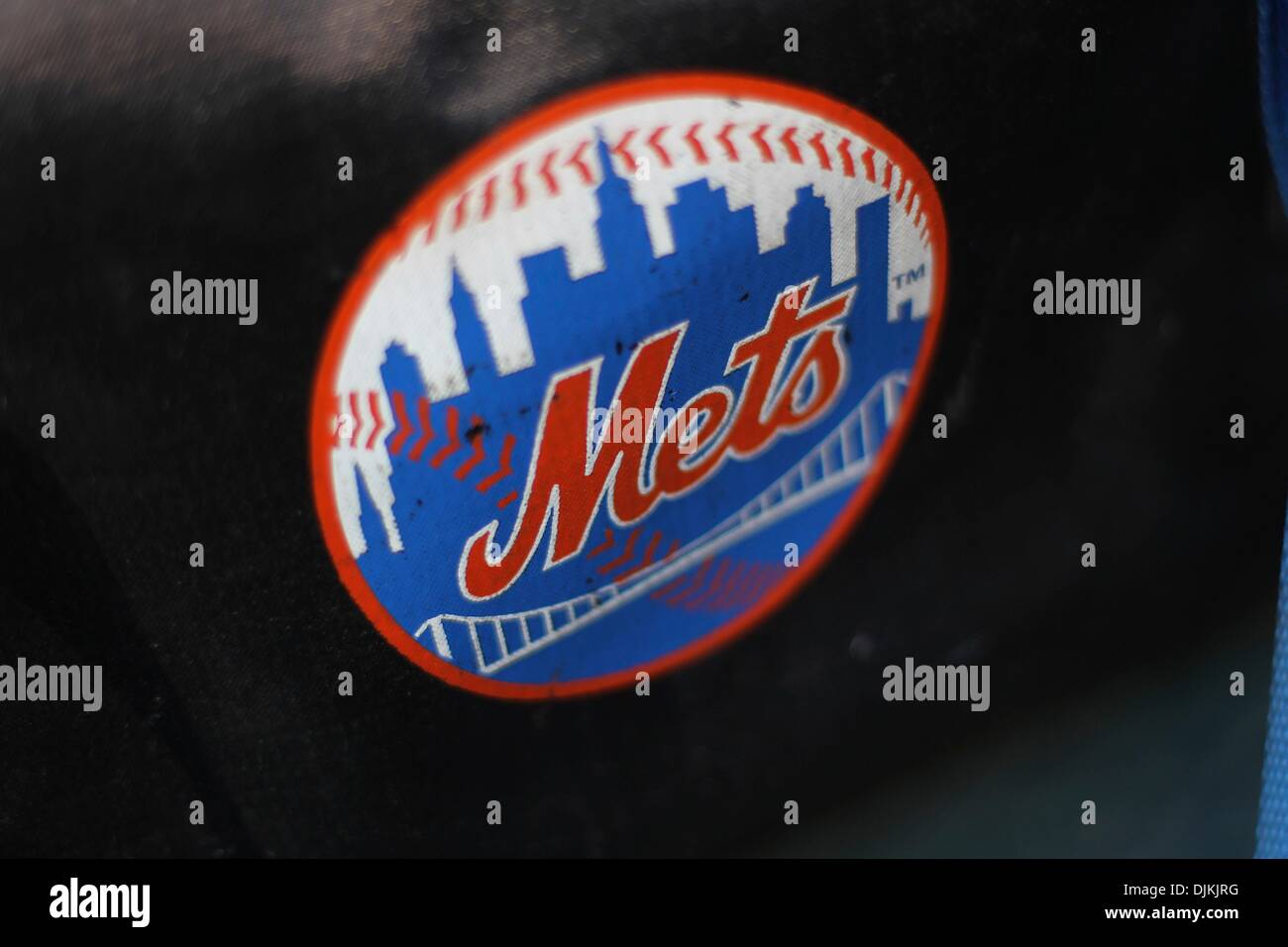 New york mets logo hi-res stock photography and images - Alamy