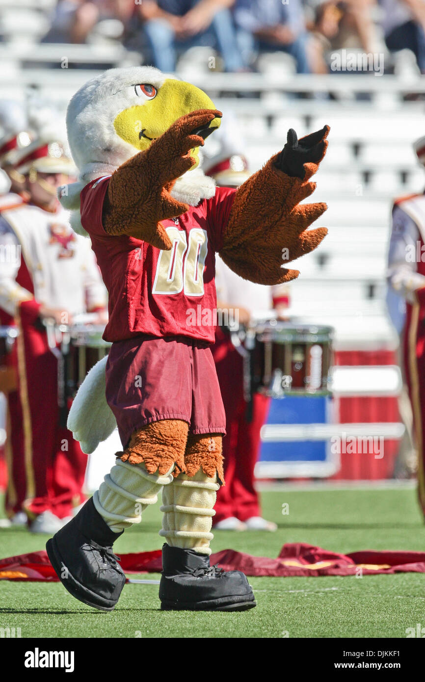 Boston college eagles fans hi-res stock photography and images - Alamy