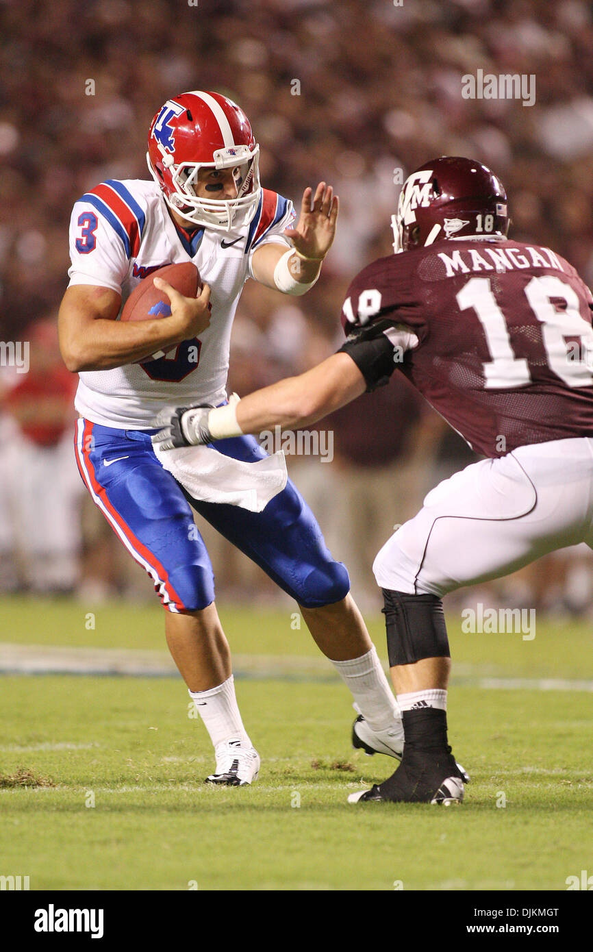 Sept 11, 2010: Louisiana Tech Bulldogs quarterback Colby Cameron (10 ...
