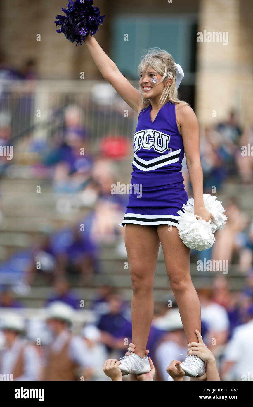 Tcu cheerleader hi-res stock photography and images - Alamy