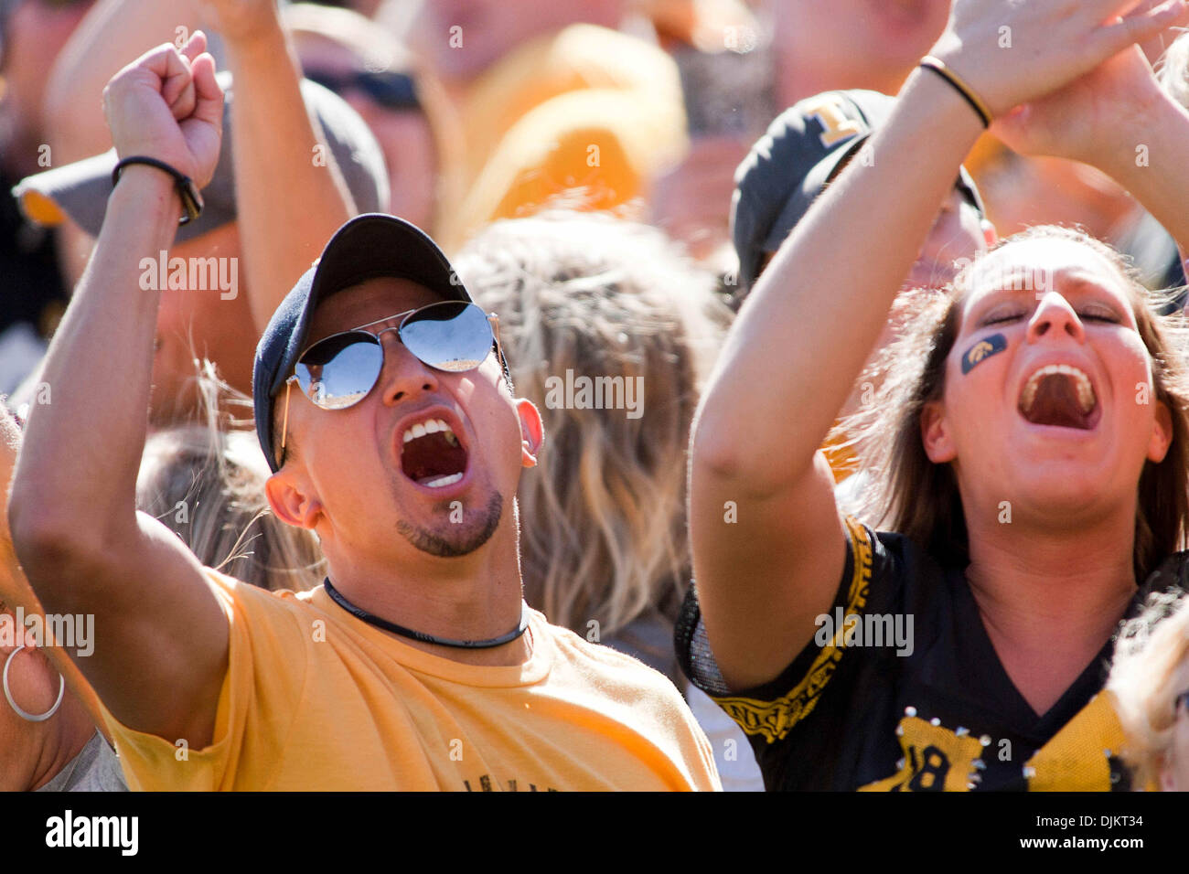 Iowa state cyclones football fans hi-res stock photography and images ...