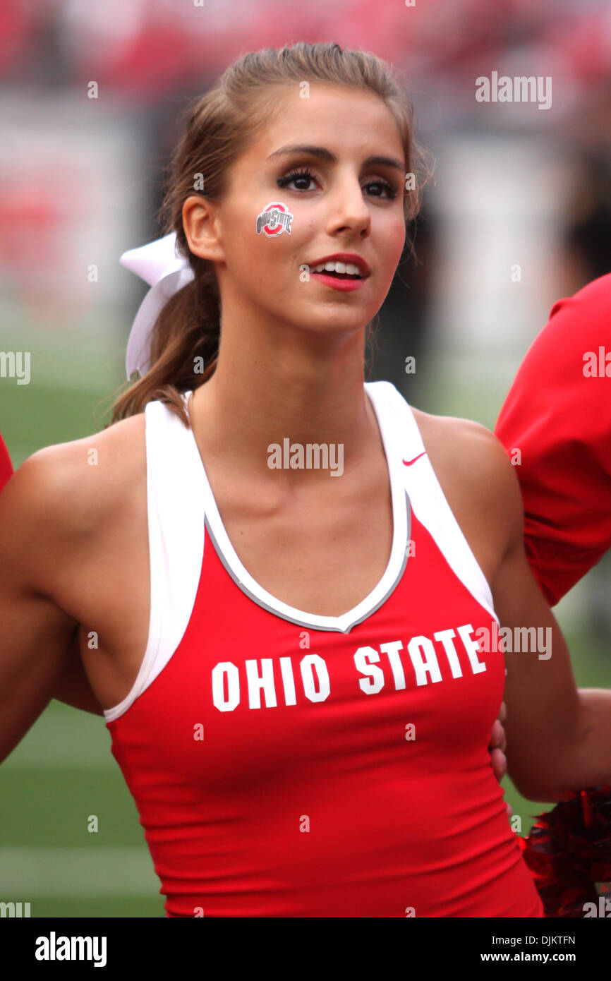 Osu cheerleaders hi-res stock photography and images - Alamy