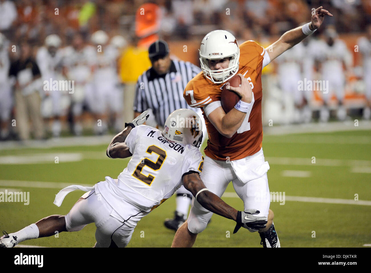 Texas longhorns quarterback garrett gilbert hi-res stock photography ...