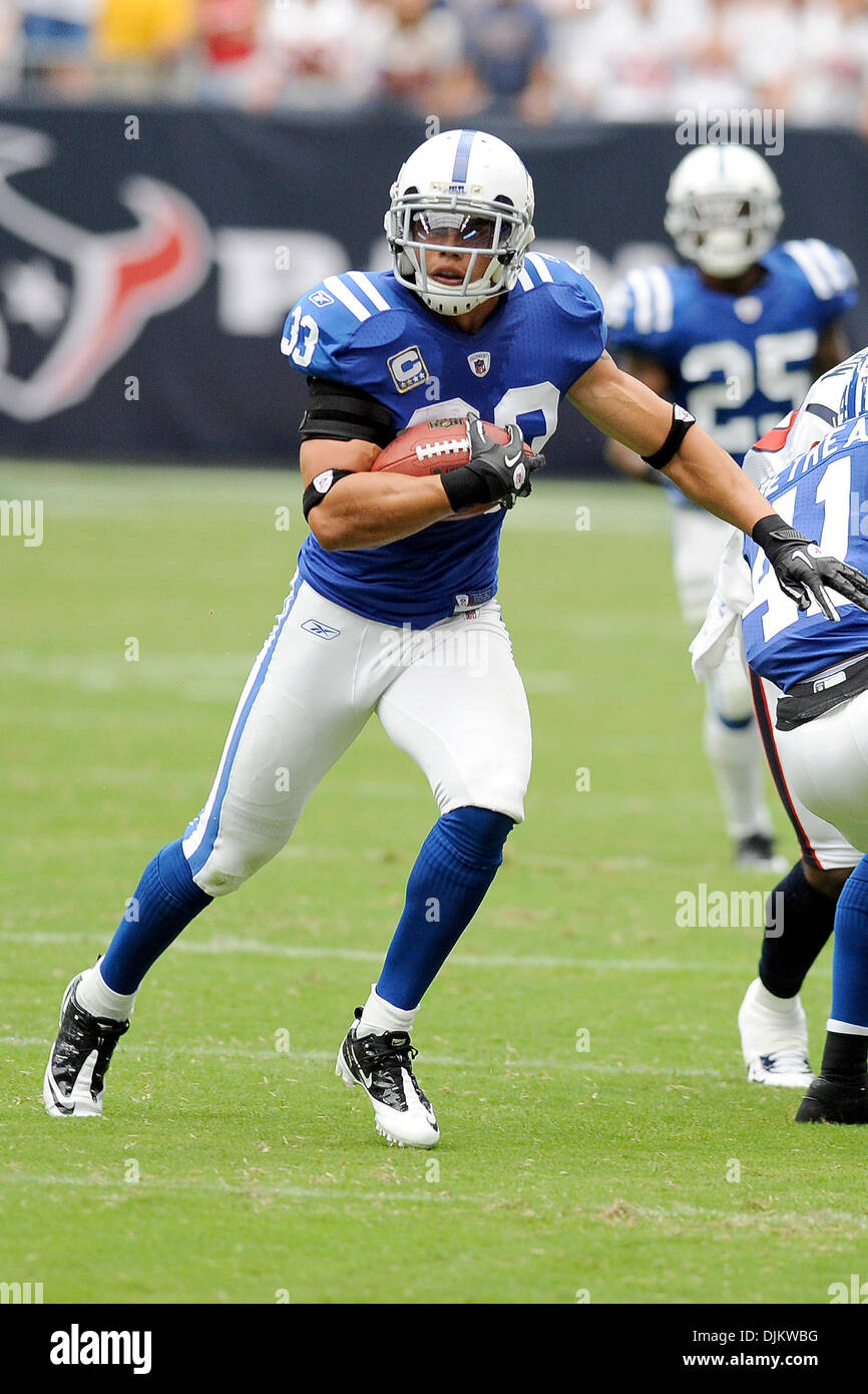 Indianapolis colts cornerback hi-res stock photography and images - Alamy