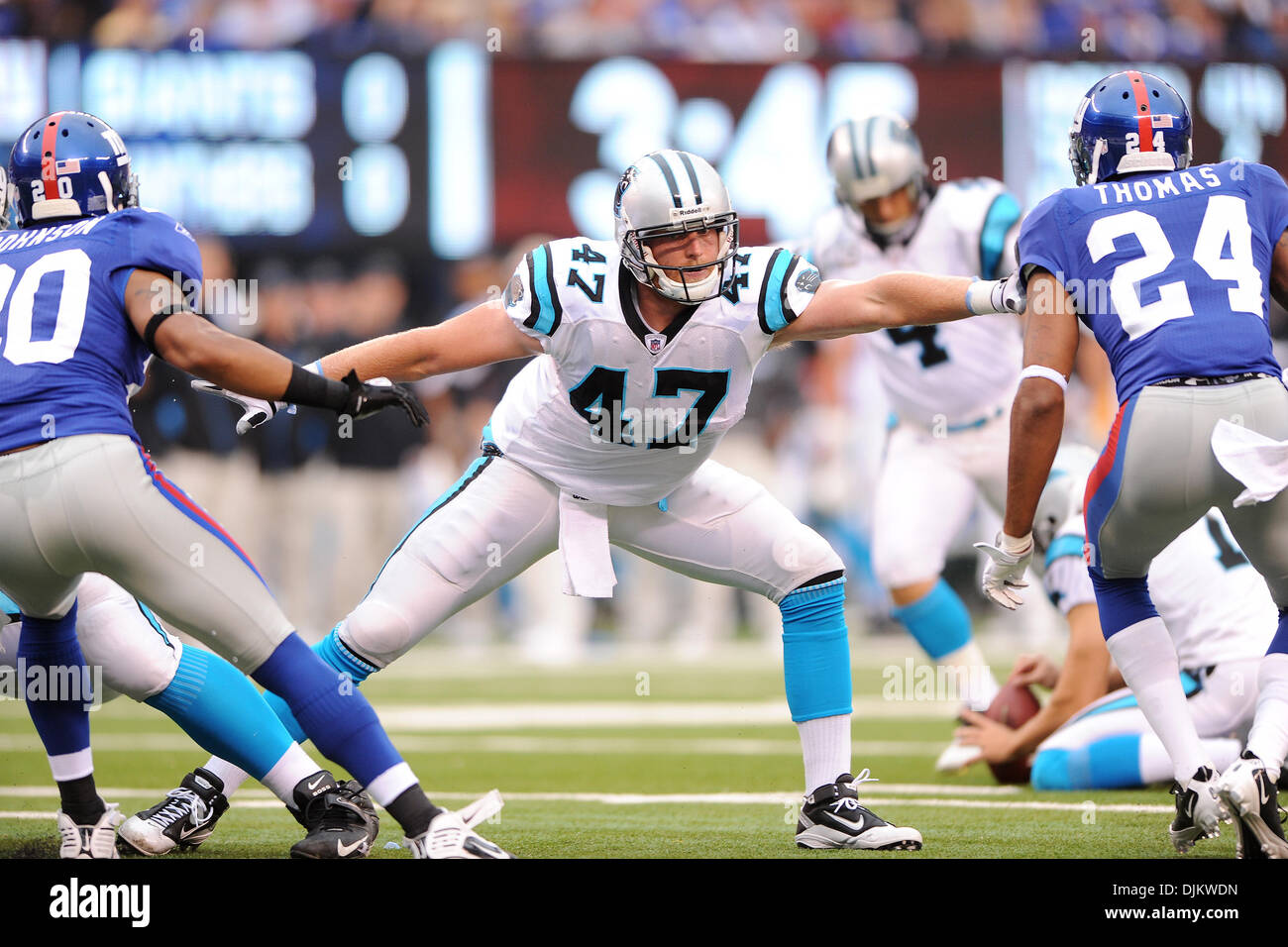 Carolina Panthers tight end Jeff King (47) blocks New York Giants ...