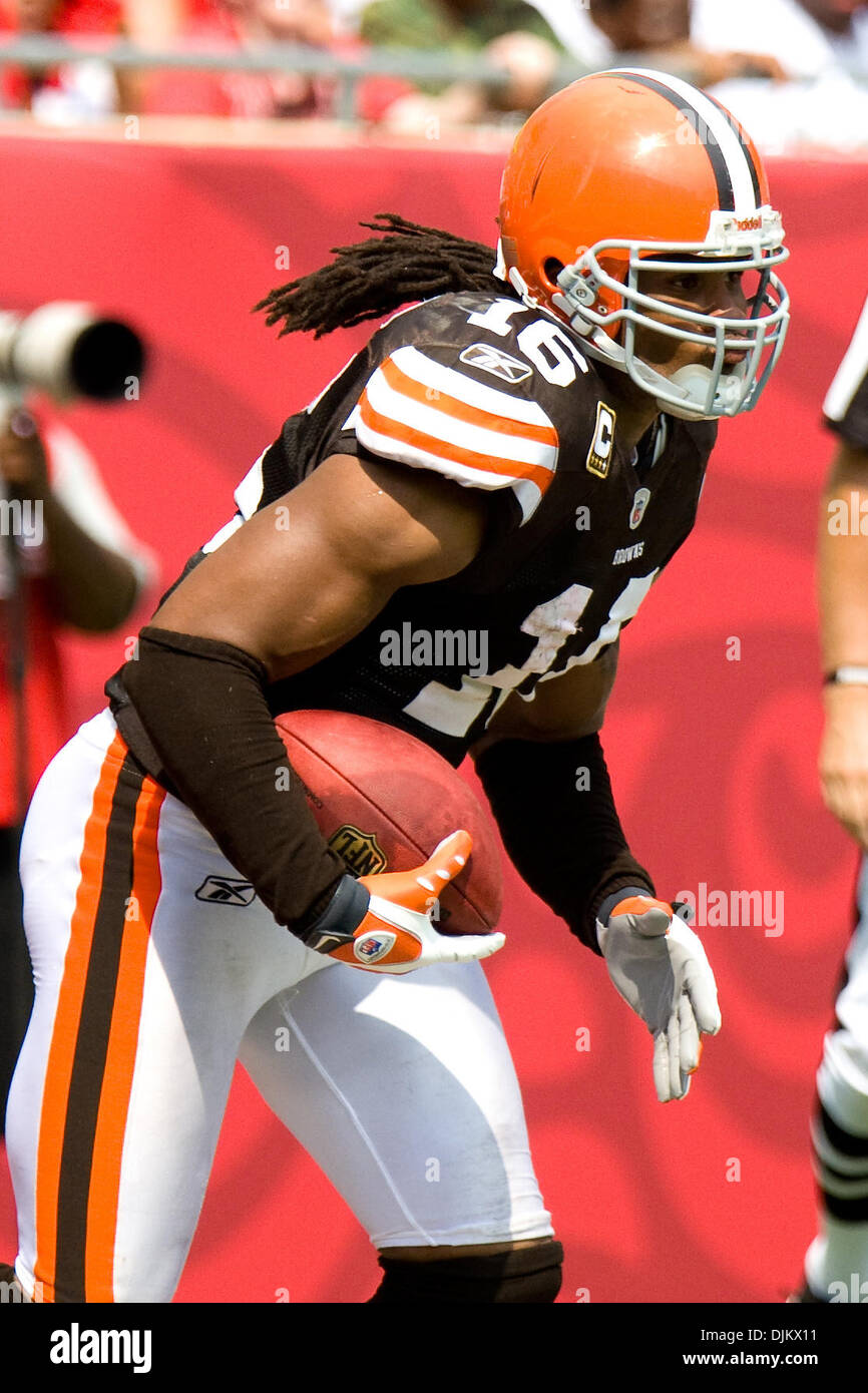 Cleveland wide receiver josh cribbs hi-res stock photography and images ...
