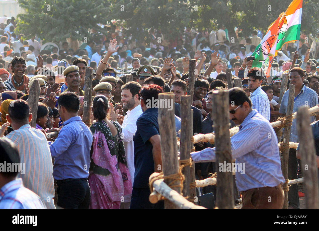 Election crowd india hi-res stock photography and images - Alamy