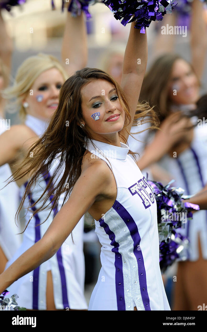 Tcu cheerleader hi-res stock photography and images - Alamy