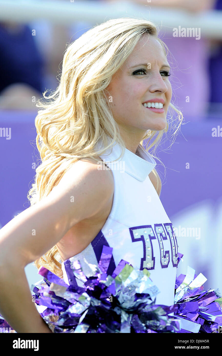 Tcu cheerleader hi-res stock photography and images - Alamy