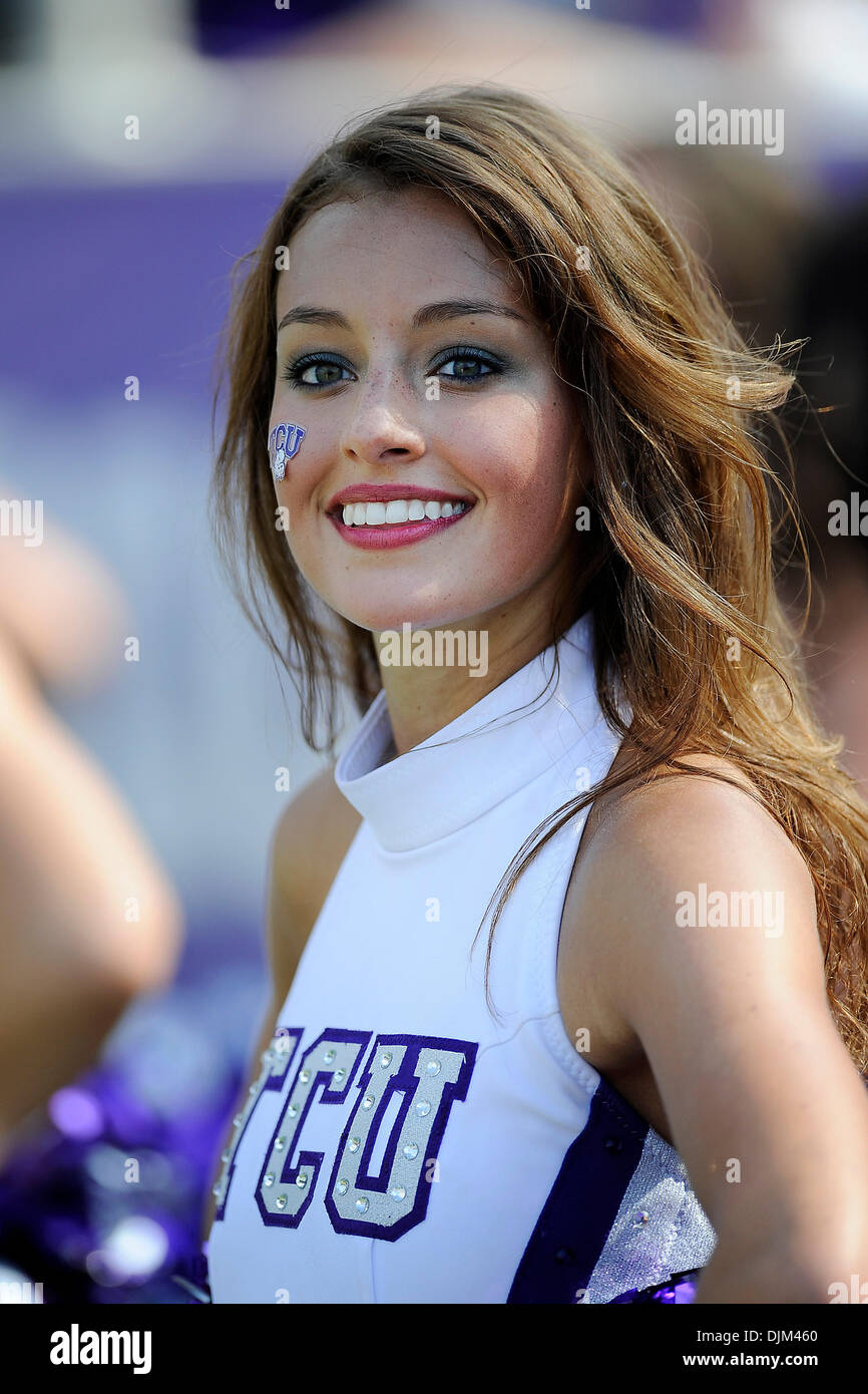 Tcu cheerleader hi-res stock photography and images - Alamy