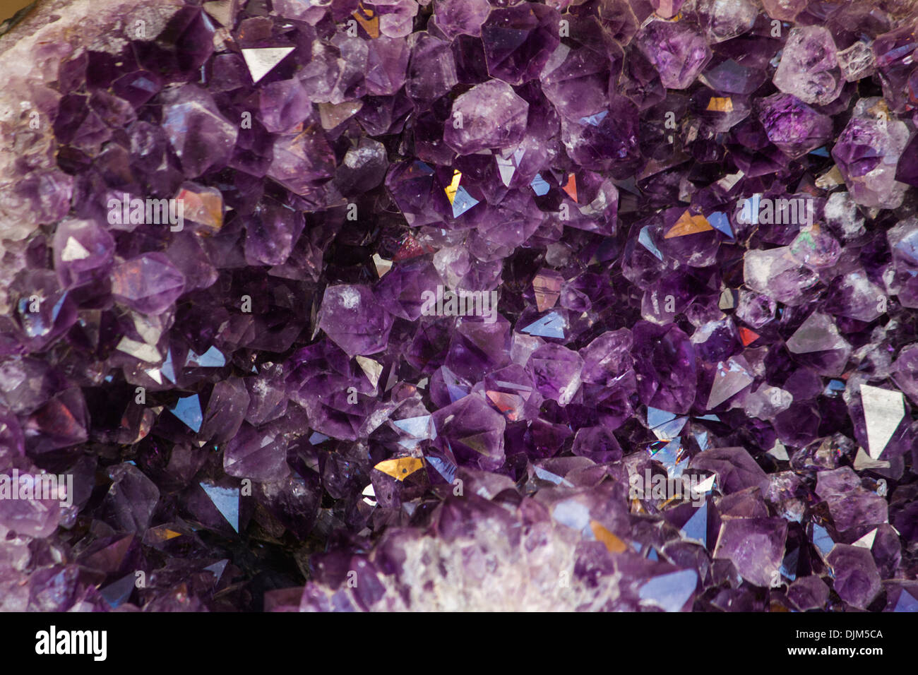 Geode stone hi-res stock photography and images - Alamy