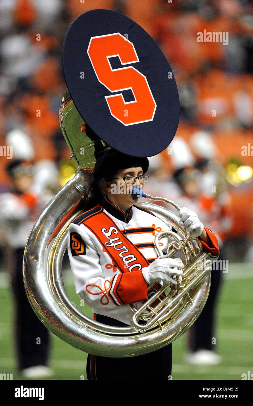 Colonial marching band hi-res stock photography and images - Alamy