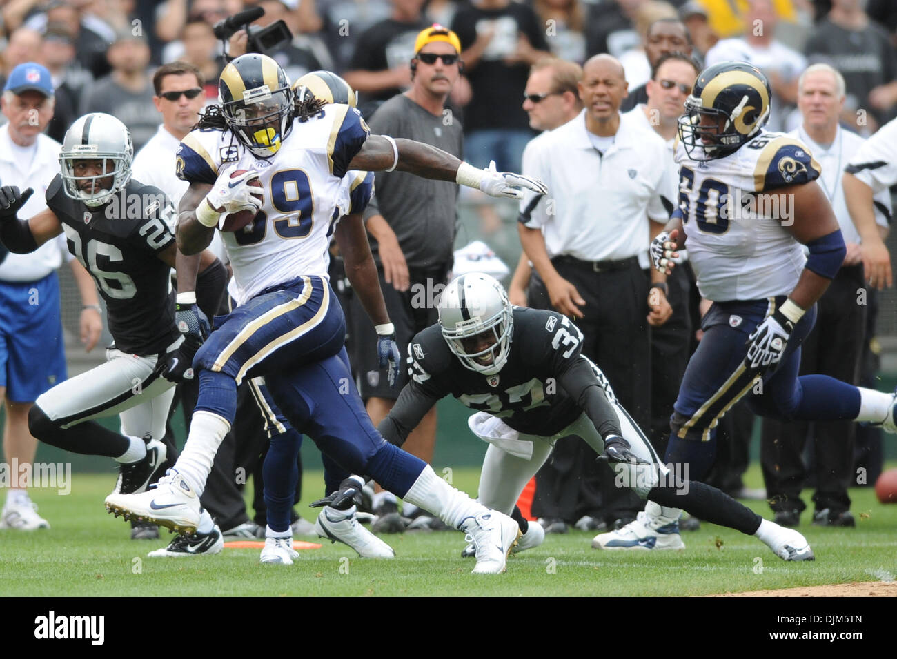 Steven johnson nfl hi-res stock photography and images - Alamy