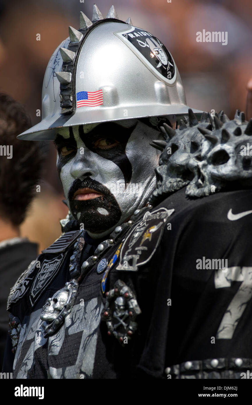 Sept. 19, 2010 - Oakland, California, U.S. - An OAKLAND RAIDERS ...