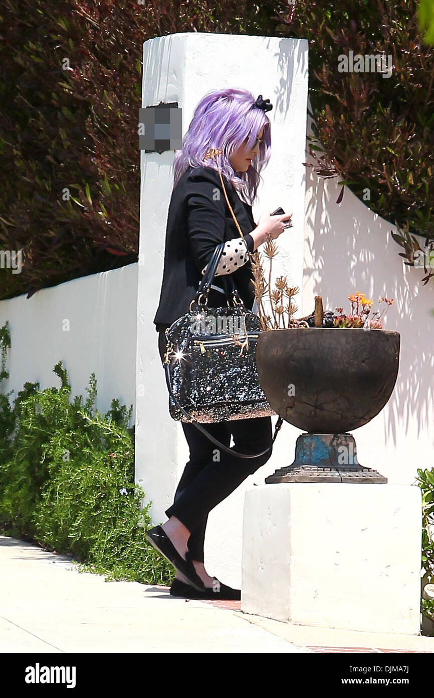 Kelly Osbourne is seen visiting her brother Jack Osbourne's house to ...