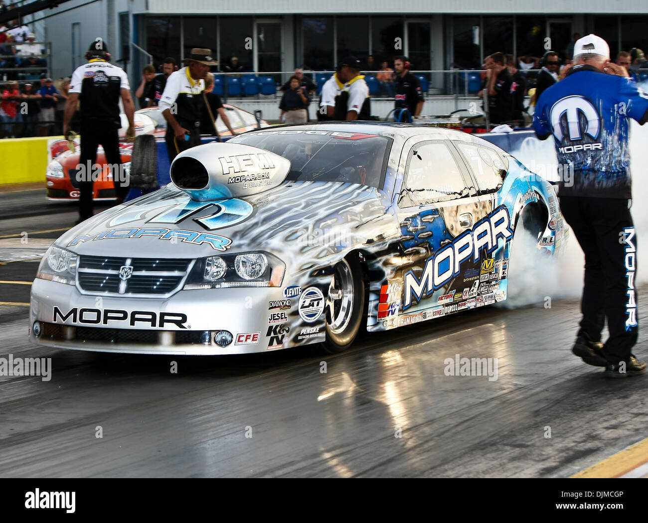 Pro stock cars drag racing hi-res stock photography and images - Alamy