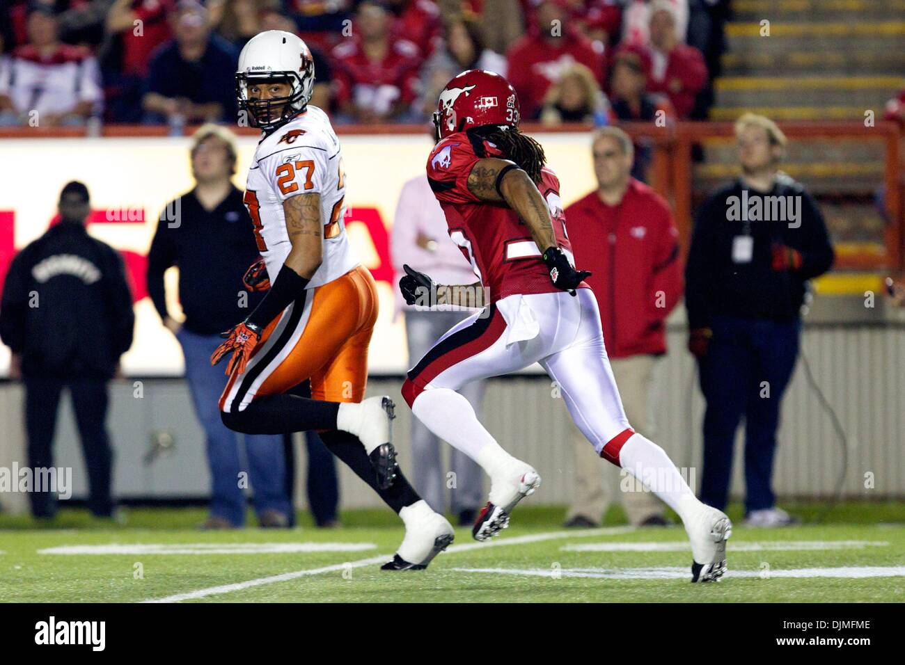 Calgary stampeders dwight anderson 33 hi-res stock photography and ...